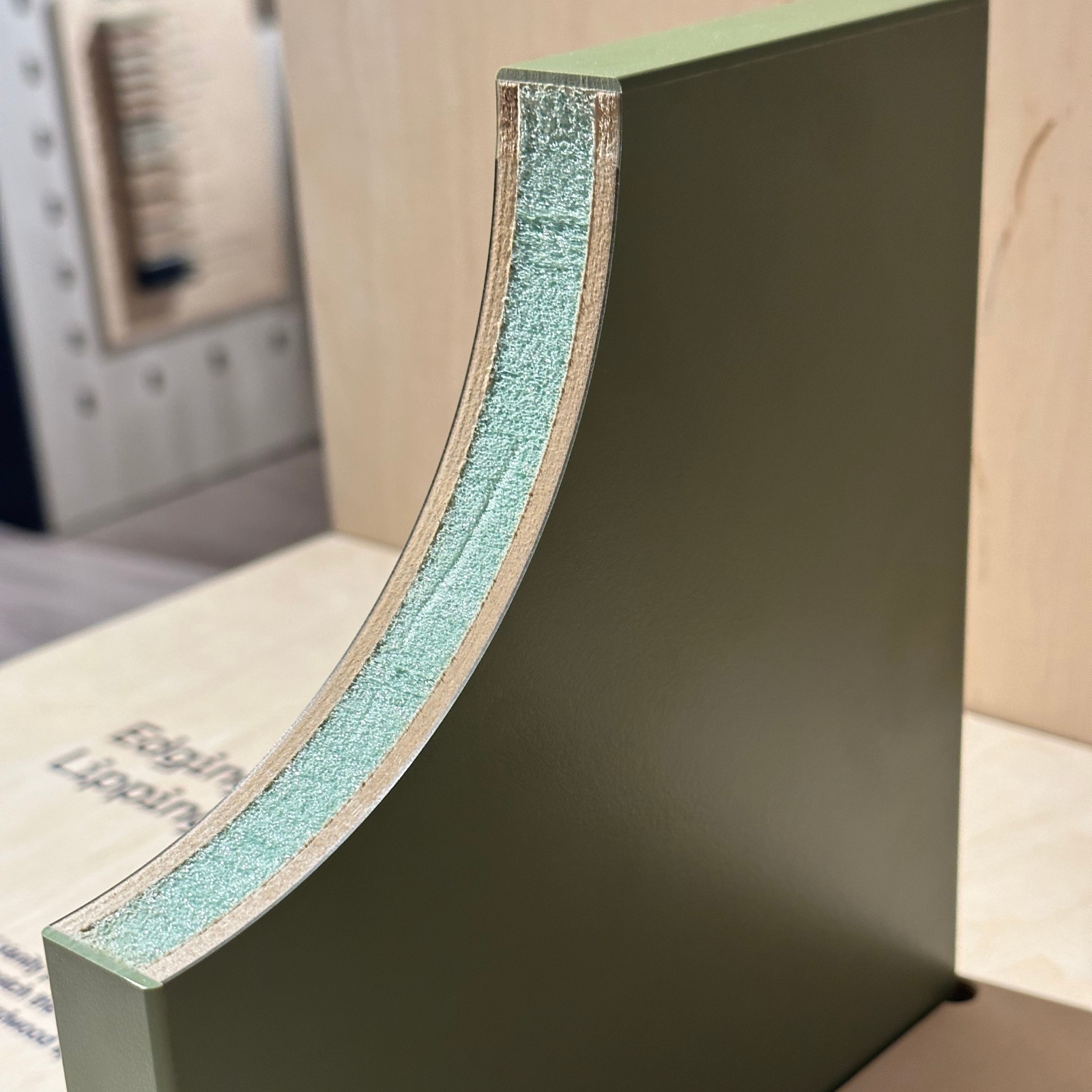 RECLAIM - Concept Cubicle Systems