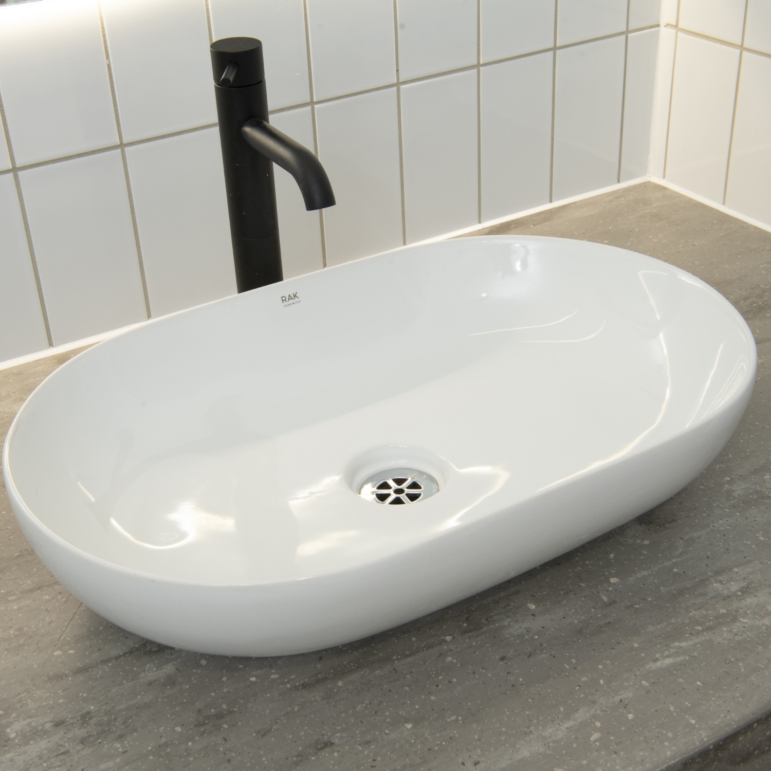 Three-Storey Transformation in Manchester City Centre: St James' Square ...