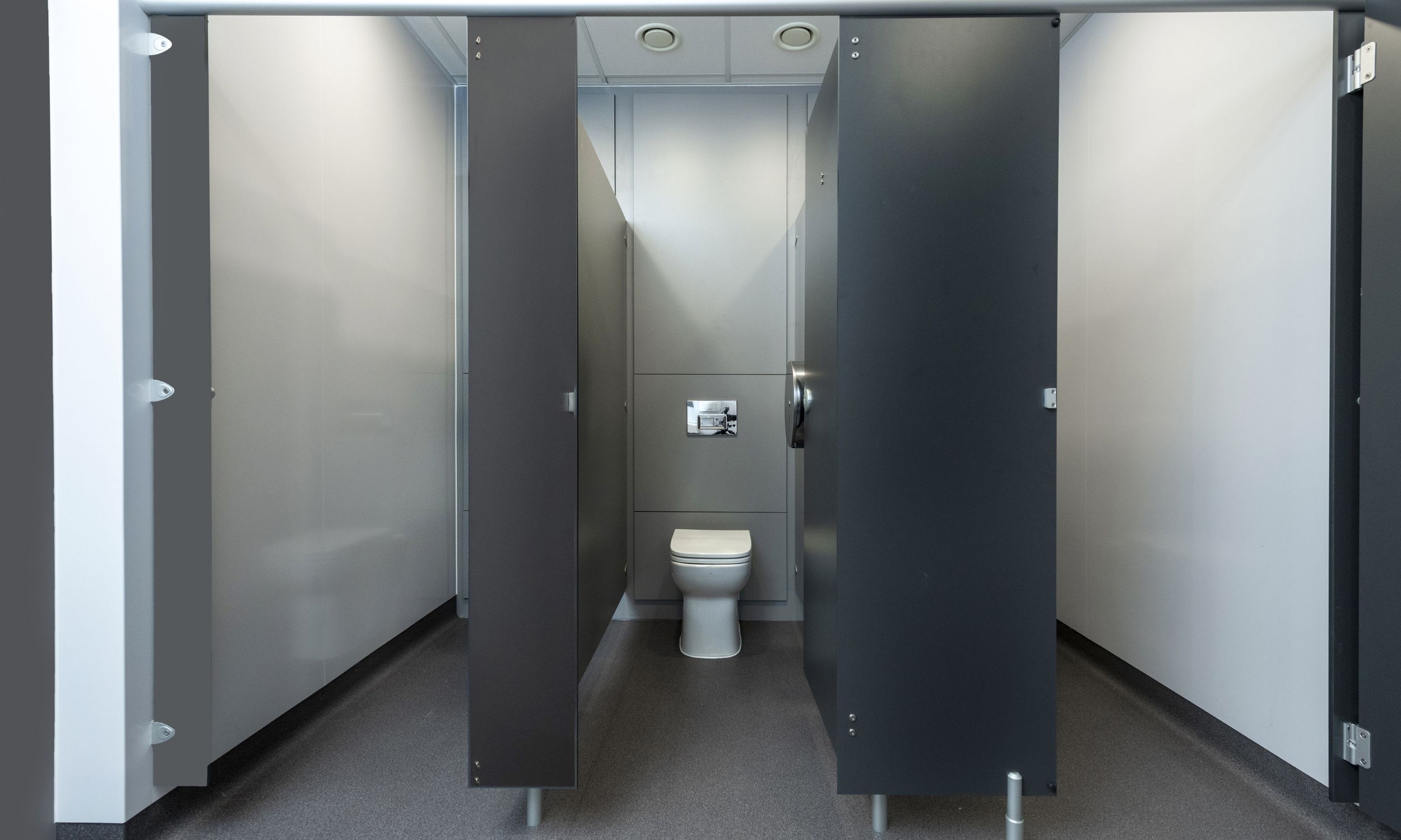 A modern, practical washroom solution for Urmston Grammar School