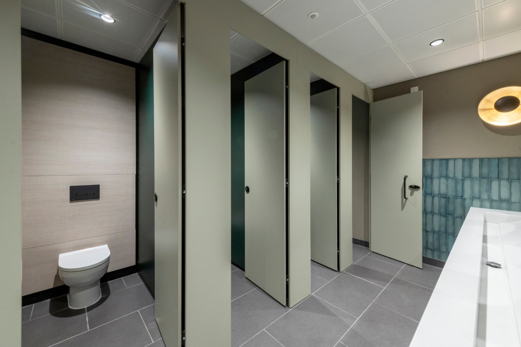 Enticing washroom upgrade for 86 Deansgate, Manchester - Concept ...